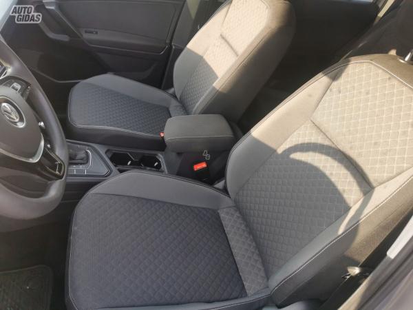 Pelēks Volkswagen Tiguan 2021 Kauņa, ar dzinēja tilpumu 2.00 L un nobraukumu 40 tūkst. km par 16500 €, foto 9 vietnē AUTOMOTO.COM.LV