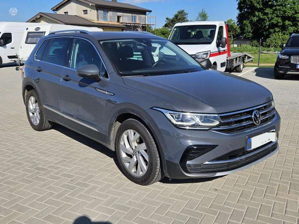 Pelēks Volkswagen Tiguan 2021 Tauragė, ar dzinēja tilpumu 1.97 L un nobraukumu 139 tūkst. km par 20500 €, foto 1 vietnē AUTOMOTO.COM.LV