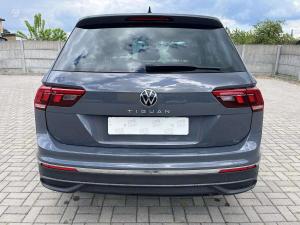 Pelēks Volkswagen Tiguan 2021 Tauragė, ar dzinēja tilpumu 1.97 L un nobraukumu 329 tūkst. km par 16500 €, foto 5 vietnē AUTOMOTO.COM.LV