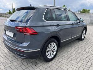 Pelēks Volkswagen Tiguan 2021 Tauragė, ar dzinēja tilpumu 1.97 L un nobraukumu 329 tūkst. km par 16500 €, foto 6 vietnē AUTOMOTO.COM.LV