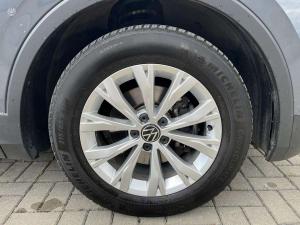 Pelēks Volkswagen Tiguan 2021 Tauragė, ar dzinēja tilpumu 1.97 L un nobraukumu 329 tūkst. km par 16500 €, foto 10 vietnē AUTOMOTO.COM.LV