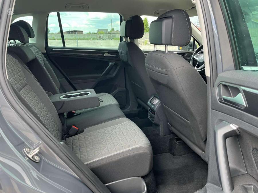 Pelēks Volkswagen Tiguan 2021 Tauragė, ar dzinēja tilpumu 1.97 L un nobraukumu 329 tūkst. km par 16500 €, foto 14 vietnē AUTOMOTO.COM.LV