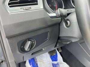 Pelēks Volkswagen Tiguan 2021 Tauragė, ar dzinēja tilpumu 1.97 L un nobraukumu 329 tūkst. km par 16500 €, foto 20 vietnē AUTOMOTO.COM.LV