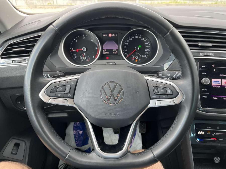 Pelēks Volkswagen Tiguan 2021 Tauragė, ar dzinēja tilpumu 1.97 L un nobraukumu 329 tūkst. km par 16500 €, foto 23 vietnē AUTOMOTO.COM.LV