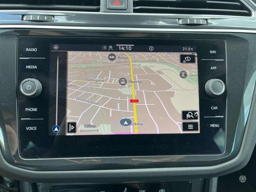 Pelēks Volkswagen Tiguan 2021 Tauragė, ar dzinēja tilpumu 1.97 L un nobraukumu 329 tūkst. km par 16500 €, foto 24 vietnē AUTOMOTO.COM.LV