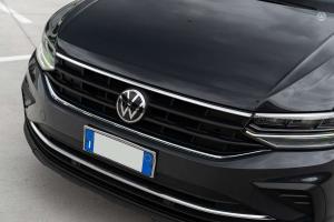 Grey Volkswagen Tiguan 2021 in Vilnius, with an engine capacity of 1.97 L and mileage of 147 thousand km for 19900 €, photo 11 on AUTOMOTO.COM.LV