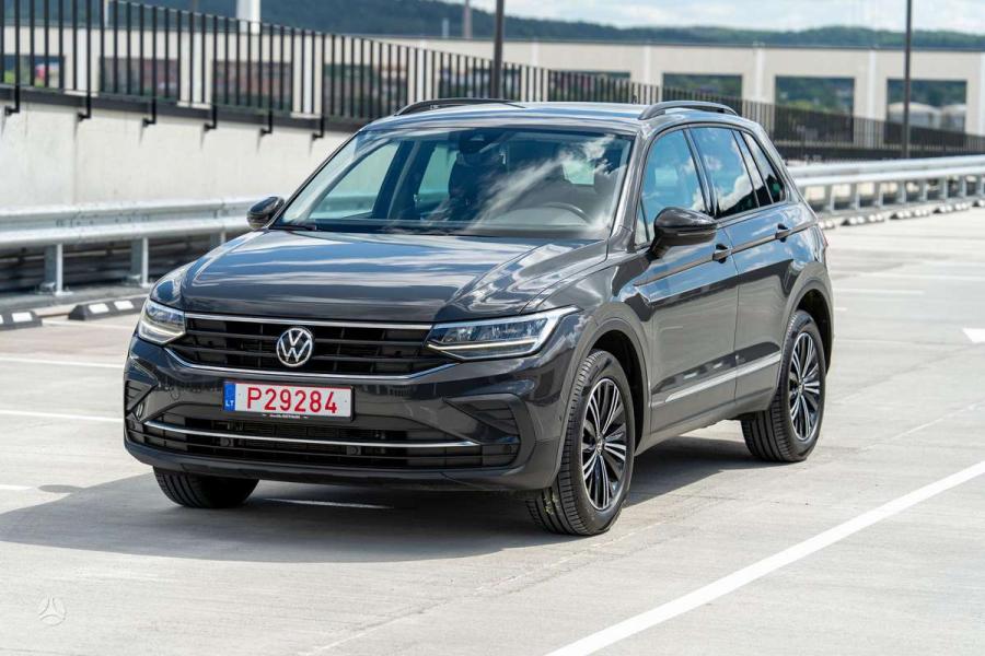 Pelēks Volkswagen Tiguan 2021 Viļņa, ar dzinēja tilpumu 1.97 L un nobraukumu 191 tūkst. km par 20999 €, foto 5 vietnē AUTOMOTO.COM.LV