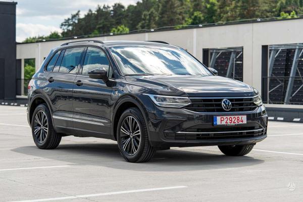 Pelēks Volkswagen Tiguan 2021 Viļņa, ar dzinēja tilpumu 1.97 L un nobraukumu 191 tūkst. km par 20999 €, foto 5 vietnē AUTOMOTO.COM.LV