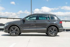 Pelēks Volkswagen Tiguan 2021 Viļņa, ar dzinēja tilpumu 1.97 L un nobraukumu 191 tūkst. km par 20999 €, foto 9 vietnē AUTOMOTO.COM.LV