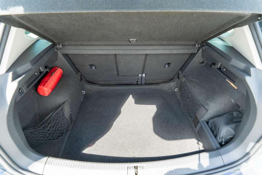 Pelēks Volkswagen Tiguan 2021 Viļņa, ar dzinēja tilpumu 1.97 L un nobraukumu 191 tūkst. km par 20999 €, foto 31 vietnē AUTOMOTO.COM.LV