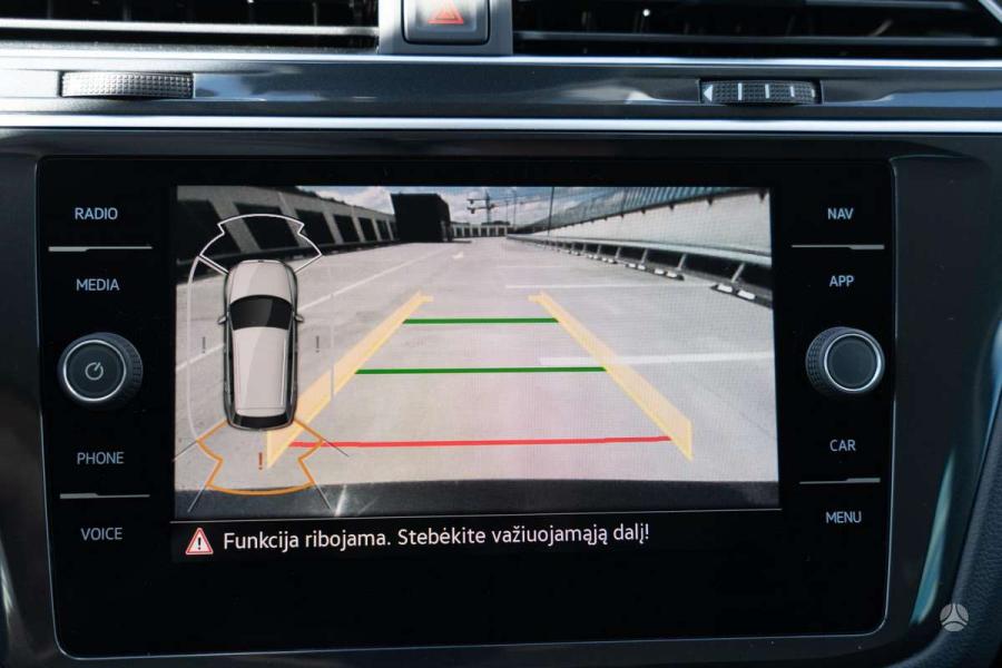 Pelēks Volkswagen Tiguan 2021 Viļņa, ar dzinēja tilpumu 1.97 L un nobraukumu 191 tūkst. km par 20999 €, foto 34 vietnē AUTOMOTO.COM.LV