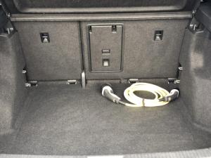 Grey Volkswagen Tiguan 2021 in Riga, with an engine capacity of 0.00 L and mileage of 41 thousand km for 22900 €, photo 10 on AUTOMOTO.COM.LV