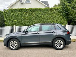 Pelēks Volkswagen Tiguan 2021 Jūrmala, ar dzinēja tilpumu 1.50 L un nobraukumu 96 tūkst. km par 19900 €, foto 1 vietnē AUTOMOTO.COM.LV