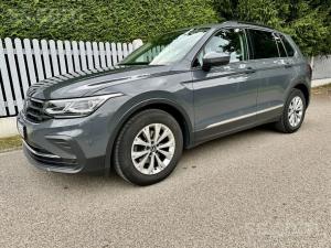 Pelēks Volkswagen Tiguan 2021 Jūrmala, ar dzinēja tilpumu 1.50 L un nobraukumu 96 tūkst. km par 19900 €, foto 3 vietnē AUTOMOTO.COM.LV