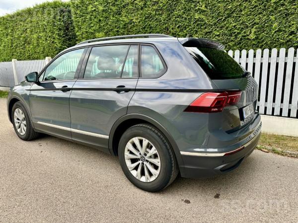 Pelēks Volkswagen Tiguan 2021 Jūrmala, ar dzinēja tilpumu 1.50 L un nobraukumu 96 tūkst. km par 19900 €, foto 4 vietnē AUTOMOTO.COM.LV