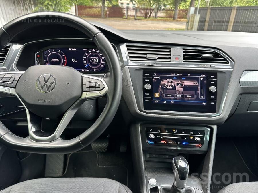Pelēks Volkswagen Tiguan 2021 Jūrmala, ar dzinēja tilpumu 1.50 L un nobraukumu 96 tūkst. km par 19900 €, foto 10 vietnē AUTOMOTO.COM.LV