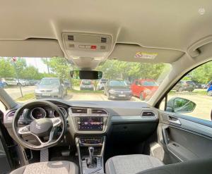 Grey Volkswagen Tiguan 2021 in Vilnius, with an engine capacity of 1.97 L and mileage of 154 thousand km for 22599 €, photo 8 on AUTOMOTO.COM.LV