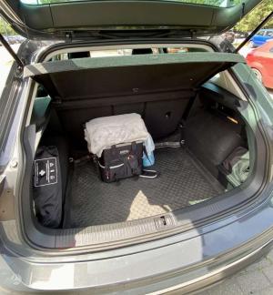 Grey Volkswagen Tiguan 2021 in Vilnius, with an engine capacity of 1.97 L and mileage of 154 thousand km for 22599 €, photo 15 on AUTOMOTO.COM.LV