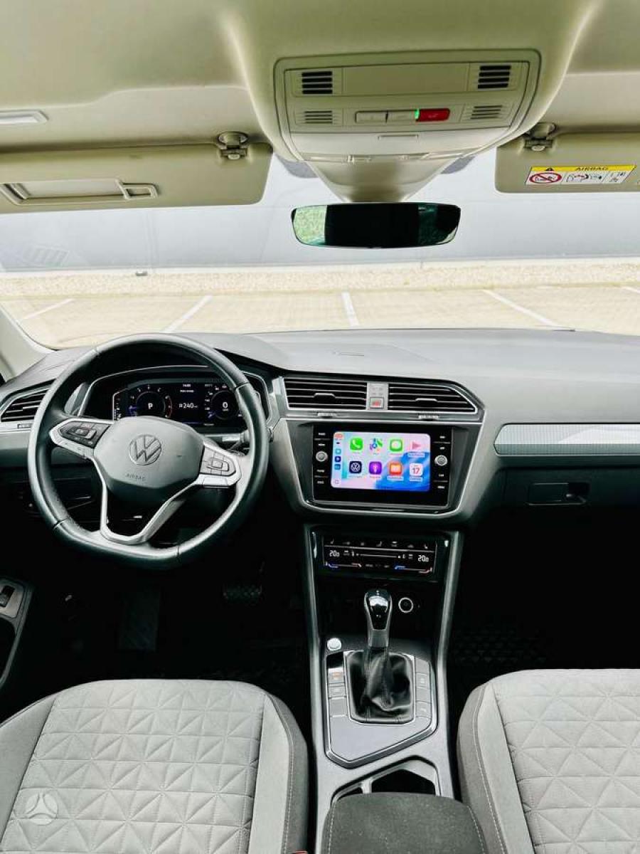 Pelēks Volkswagen Tiguan 2021 Kauņa, ar dzinēja tilpumu 1.50 L un nobraukumu 80 tūkst. km par 21990 €, foto 10 vietnē AUTOMOTO.COM.LV
