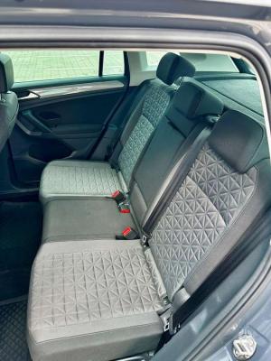 Pelēks Volkswagen Tiguan 2021 Kauņa, ar dzinēja tilpumu 1.50 L un nobraukumu 80 tūkst. km par 21990 €, foto 12 vietnē AUTOMOTO.COM.LV