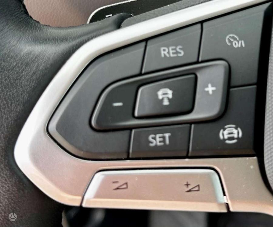 Pelēks Volkswagen Tiguan 2021 Kauņa, ar dzinēja tilpumu 1.50 L un nobraukumu 80 tūkst. km par 21990 €, foto 15 vietnē AUTOMOTO.COM.LV