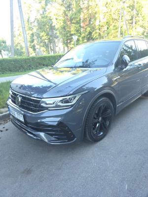 Grey Volkswagen Tiguan 2021 in Vilnius, with an engine capacity of 1.50 L and mileage of 163 thousand km for 26500 €, photo 7 on AUTOMOTO.COM.LV