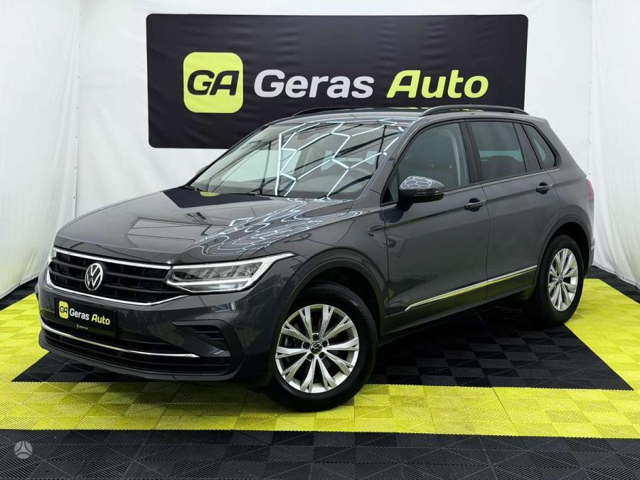Pelēks Volkswagen Tiguan 2021 Viļņa, ar dzinēja tilpumu 1.97 L un nobraukumu 155 tūkst. km par 23500 €, foto 1 vietnē AUTOMOTO.COM.LV