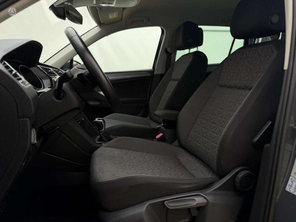 Pelēks Volkswagen Tiguan 2021 Viļņa, ar dzinēja tilpumu 1.97 L un nobraukumu 155 tūkst. km par 23500 €, foto 10 vietnē AUTOMOTO.COM.LV