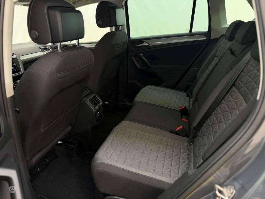 Pelēks Volkswagen Tiguan 2021 Viļņa, ar dzinēja tilpumu 1.97 L un nobraukumu 155 tūkst. km par 23500 €, foto 12 vietnē AUTOMOTO.COM.LV