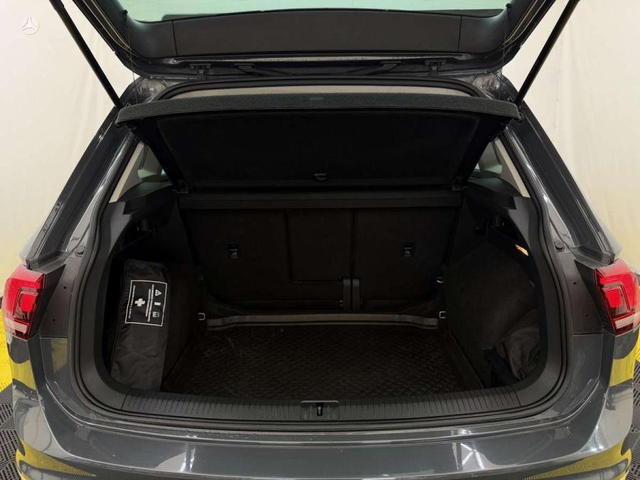 Pelēks Volkswagen Tiguan 2021 Viļņa, ar dzinēja tilpumu 1.97 L un nobraukumu 155 tūkst. km par 23500 €, foto 13 vietnē AUTOMOTO.COM.LV