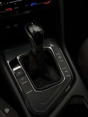 Pelēks Volkswagen Tiguan 2021 Viļņa, ar dzinēja tilpumu 1.97 L un nobraukumu 155 tūkst. km par 23500 €, foto 20 vietnē AUTOMOTO.COM.LV