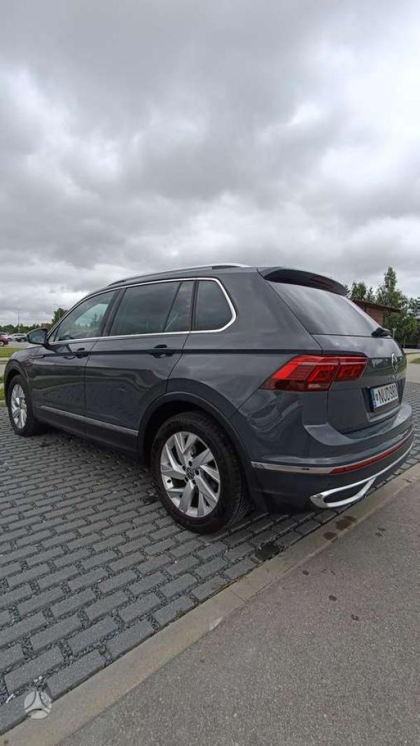 Pelēks Volkswagen Tiguan 2021 Gargždai, ar dzinēja tilpumu 1.97 L un nobraukumu 140 tūkst. km par 22900 €, foto 4 vietnē AUTOMOTO.COM.LV