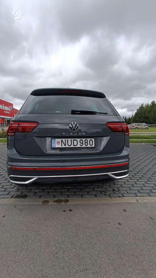 Pelēks Volkswagen Tiguan 2021 Gargždai, ar dzinēja tilpumu 1.97 L un nobraukumu 140 tūkst. km par 22900 €, foto 5 vietnē AUTOMOTO.COM.LV