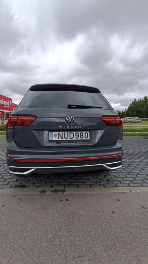 Pelēks Volkswagen Tiguan 2021 Gargždai, ar dzinēja tilpumu 1.97 L un nobraukumu 140 tūkst. km par 22900 €, foto 6 vietnē AUTOMOTO.COM.LV