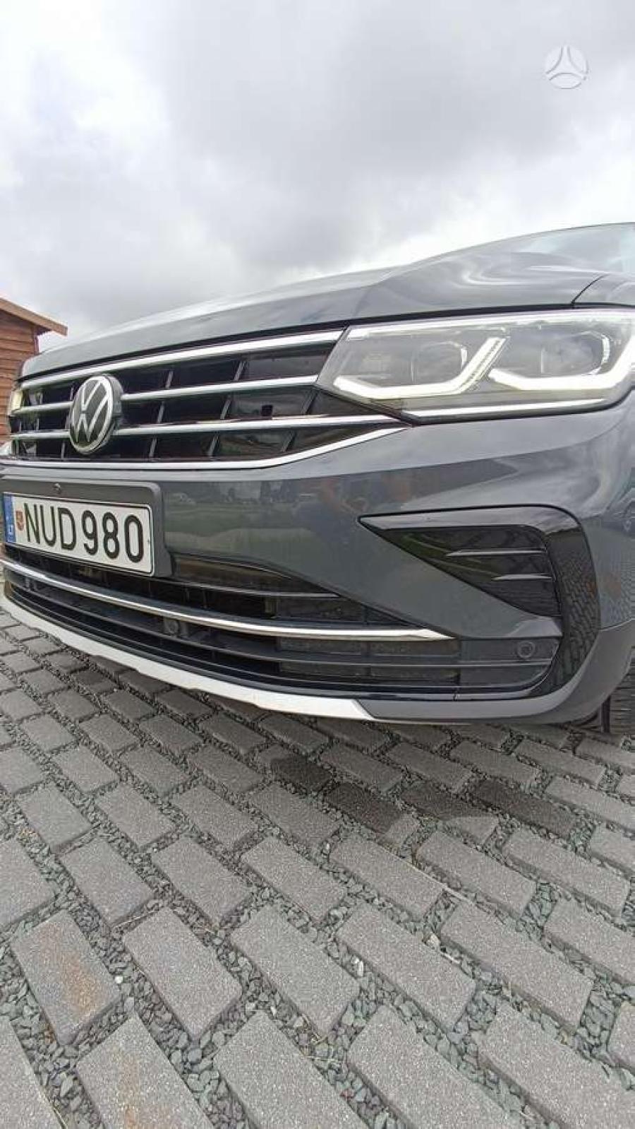 Pelēks Volkswagen Tiguan 2021 Gargždai, ar dzinēja tilpumu 1.97 L un nobraukumu 140 tūkst. km par 22900 €, foto 10 vietnē AUTOMOTO.COM.LV