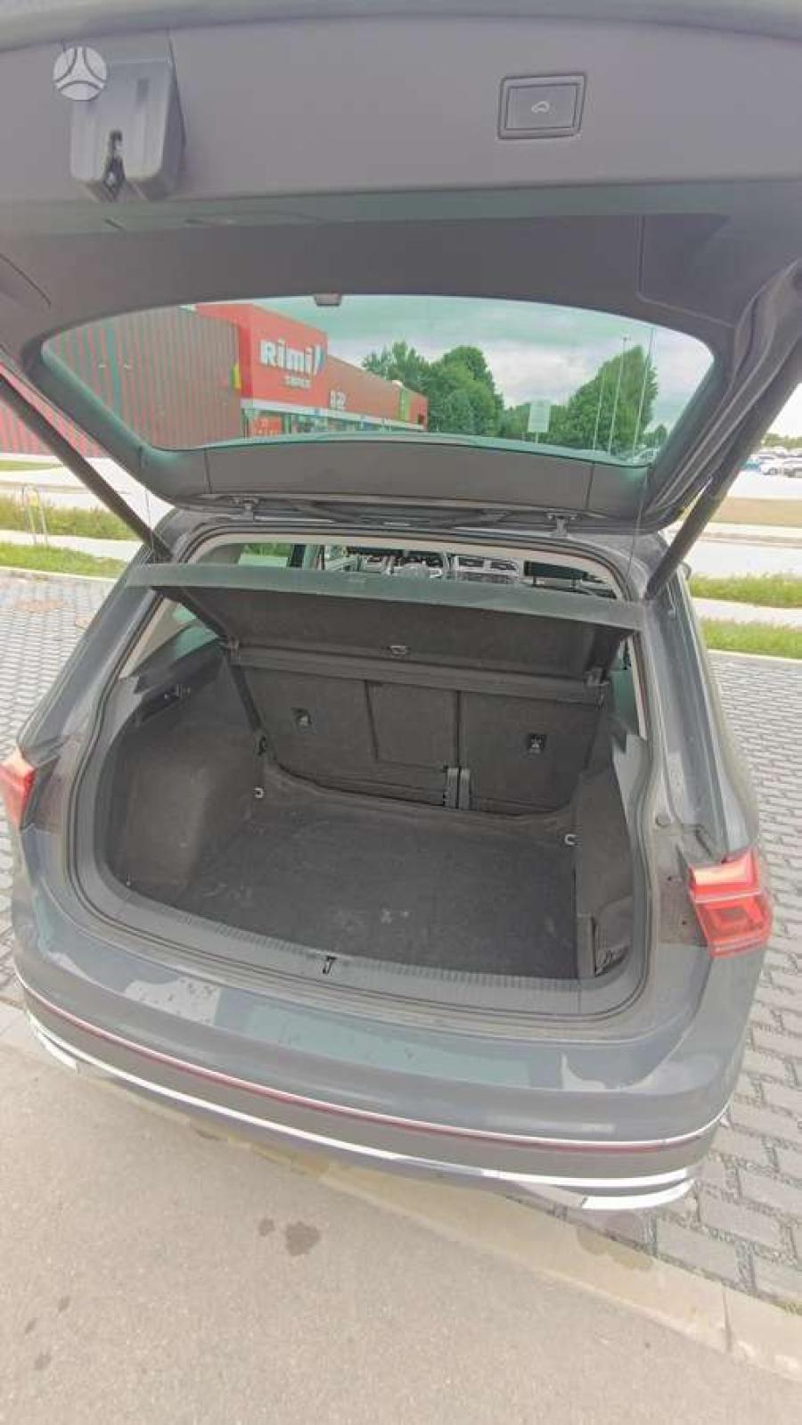 Pelēks Volkswagen Tiguan 2021 Gargždai, ar dzinēja tilpumu 1.97 L un nobraukumu 140 tūkst. km par 22900 €, foto 13 vietnē AUTOMOTO.COM.LV