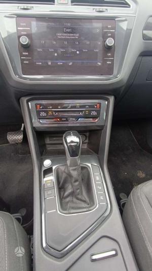 Pelēks Volkswagen Tiguan 2021 Gargždai, ar dzinēja tilpumu 1.97 L un nobraukumu 140 tūkst. km par 22900 €, foto 29 vietnē AUTOMOTO.COM.LV