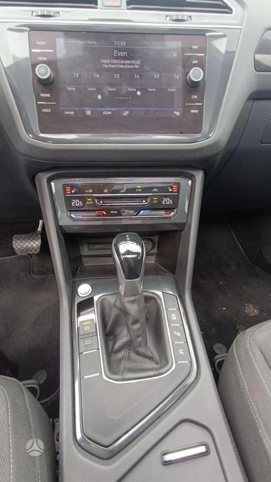 Pelēks Volkswagen Tiguan 2021 Gargždai, ar dzinēja tilpumu 1.97 L un nobraukumu 140 tūkst. km par 22900 €, foto 29 vietnē AUTOMOTO.COM.LV
