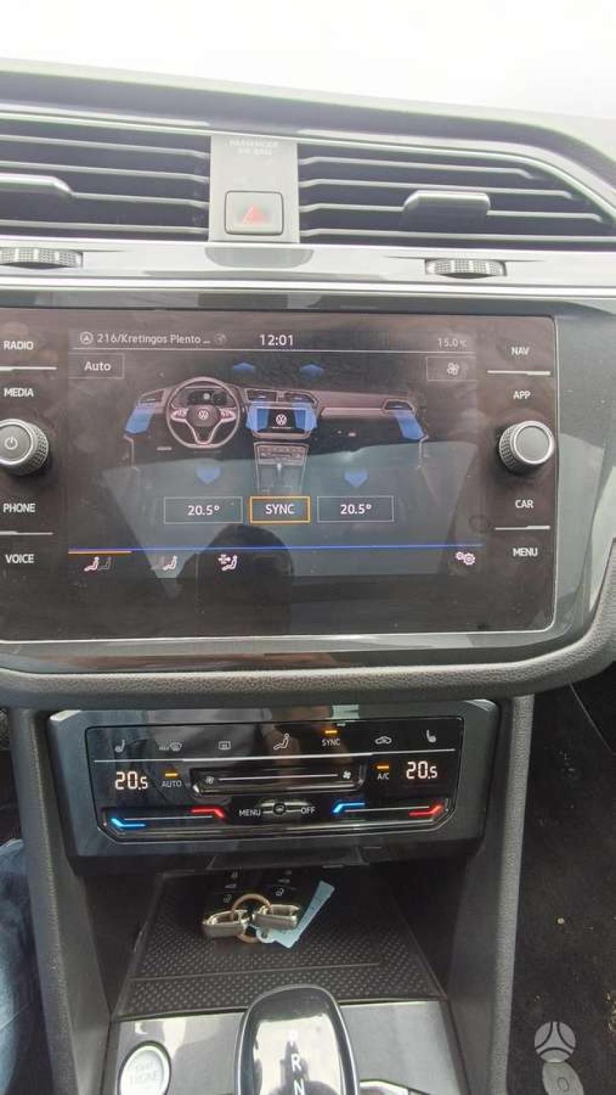 Pelēks Volkswagen Tiguan 2021 Gargždai, ar dzinēja tilpumu 1.97 L un nobraukumu 140 tūkst. km par 22900 €, foto 43 vietnē AUTOMOTO.COM.LV