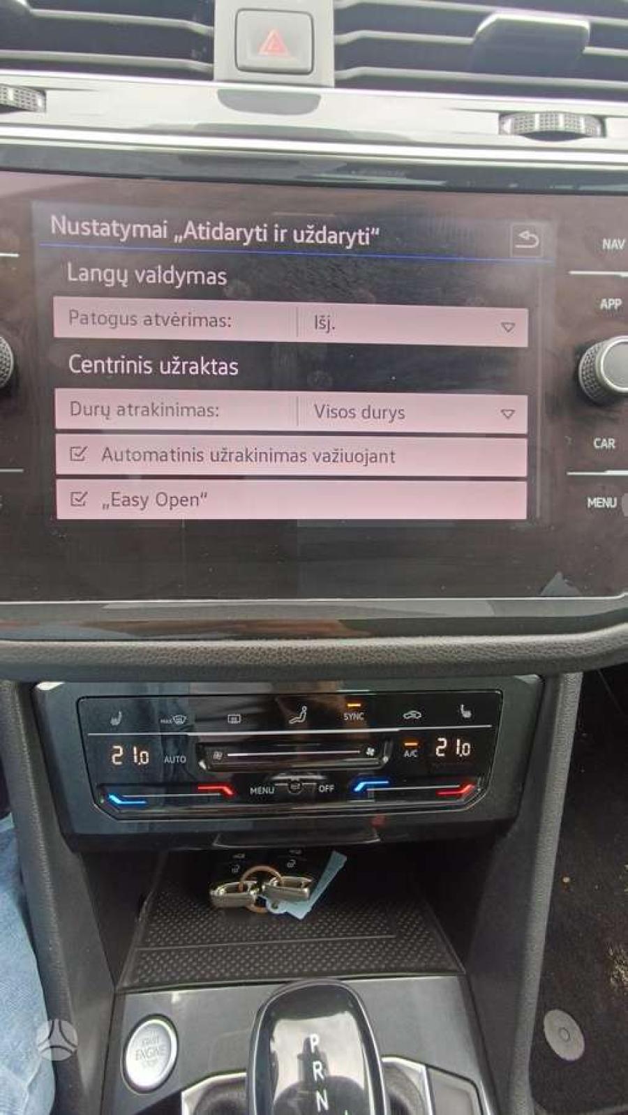Pelēks Volkswagen Tiguan 2021 Gargždai, ar dzinēja tilpumu 1.97 L un nobraukumu 140 tūkst. km par 22900 €, foto 47 vietnē AUTOMOTO.COM.LV
