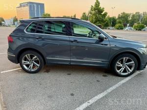 Pelēks Volkswagen Tiguan 2021 Rīga, ar dzinēja tilpumu 1.50 L un nobraukumu 73 tūkst. km par 23000 €, foto 4 vietnē AUTOMOTO.COM.LV