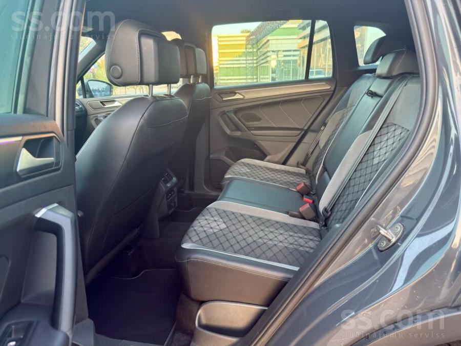Pelēks Volkswagen Tiguan 2021 Rīga, ar dzinēja tilpumu 1.50 L un nobraukumu 73 tūkst. km par 23000 €, foto 17 vietnē AUTOMOTO.COM.LV