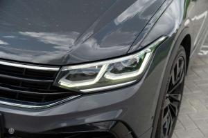 Grey Volkswagen Tiguan 2021 in Vilnius, with an engine capacity of 1.97 L and mileage of 281 thousand km for 23900 €, photo 11 on AUTOMOTO.COM.LV