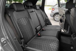 Grey Volkswagen Tiguan 2021 in Vilnius, with an engine capacity of 1.97 L and mileage of 281 thousand km for 23900 €, photo 21 on AUTOMOTO.COM.LV