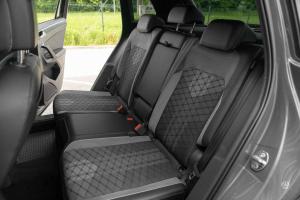 Grey Volkswagen Tiguan 2021 in Vilnius, with an engine capacity of 1.97 L and mileage of 281 thousand km for 23900 €, photo 22 on AUTOMOTO.COM.LV