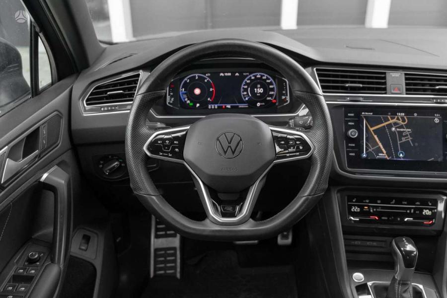 Grey Volkswagen Tiguan 2021 in Vilnius, with an engine capacity of 1.97 L and mileage of 281 thousand km for 23900 €, photo 23 on AUTOMOTO.COM.LV