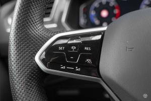 Grey Volkswagen Tiguan 2021 in Vilnius, with an engine capacity of 1.97 L and mileage of 281 thousand km for 23900 €, photo 24 on AUTOMOTO.COM.LV
