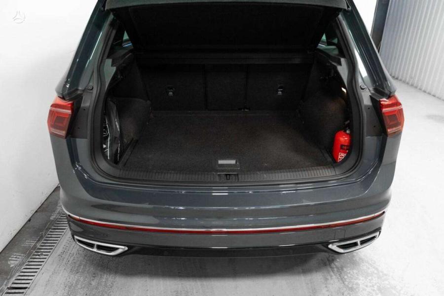 Pelēks Volkswagen Tiguan 2021 Viļņa, ar dzinēja tilpumu 1.50 L un nobraukumu 66 tūkst. km par 27500 €, foto 23 vietnē AUTOMOTO.COM.LV