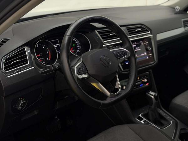 Pelēks Volkswagen Tiguan 2021 Viļņa, ar dzinēja tilpumu 1.97 L un nobraukumu 155 tūkst. km par 23500 €, foto 10 vietnē AUTOMOTO.COM.LV