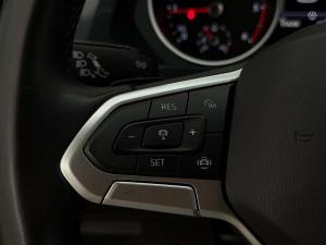 Grey Volkswagen Tiguan 2021 in Vilnius, with an engine capacity of 1.97 L and mileage of 155 thousand km for 23500 €, photo 23 on AUTOMOTO.COM.LV